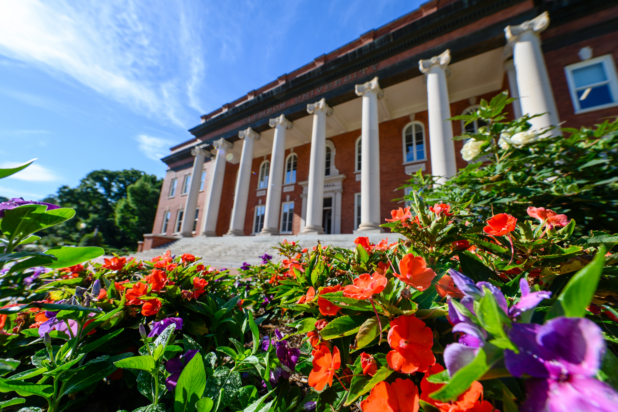 From laundry to lockers: Higher ed-leading student post office opens in ...